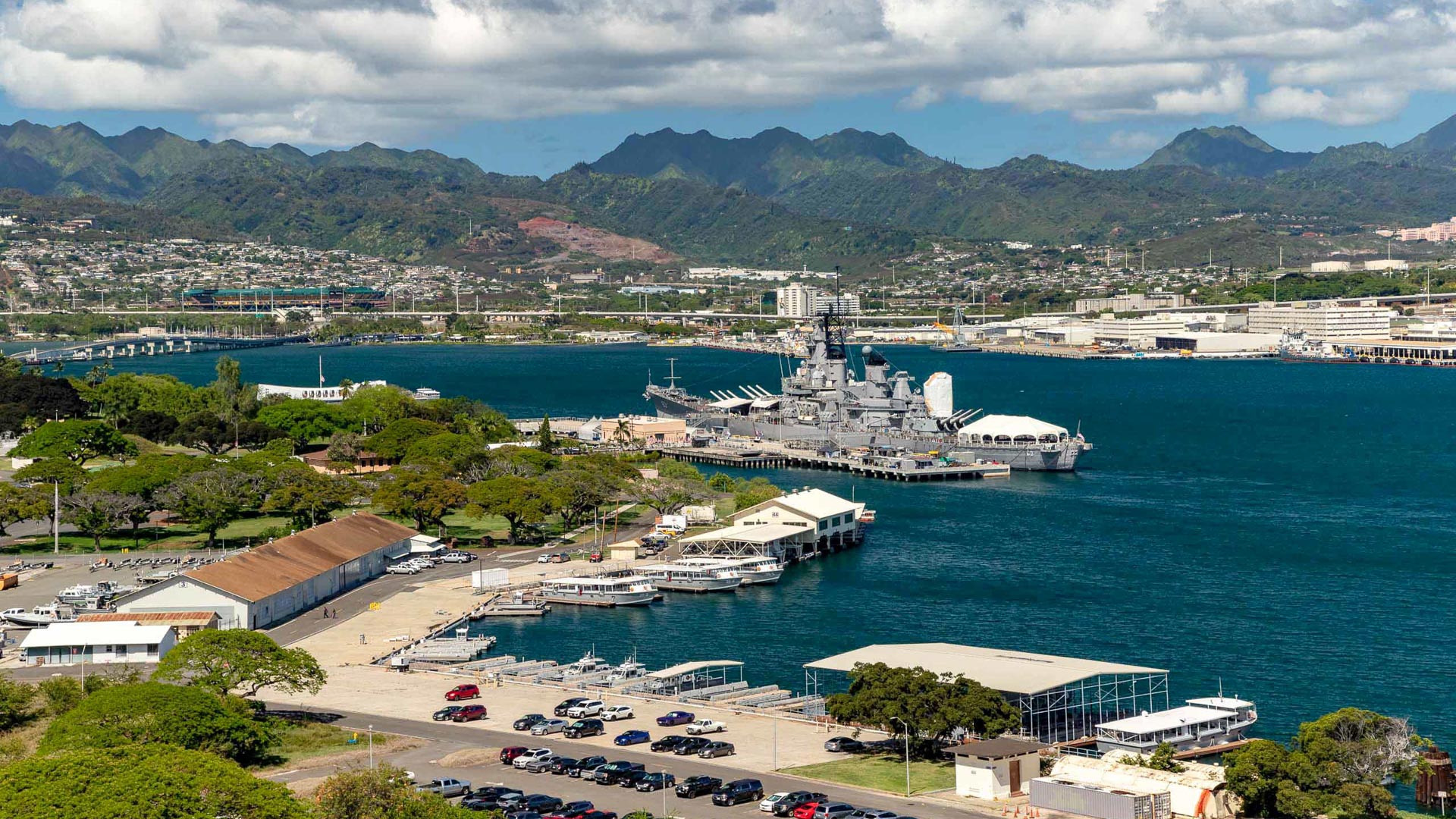 Historic Pearl Harbor Deluxe Tour | Oahu Tours & Activities